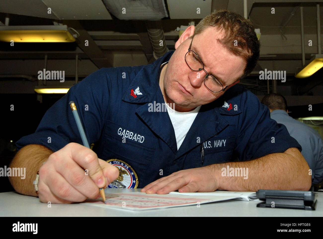 070301-N-7780S-004 Arabian Sea (March 1, 2007) - Aviation Electronics ...