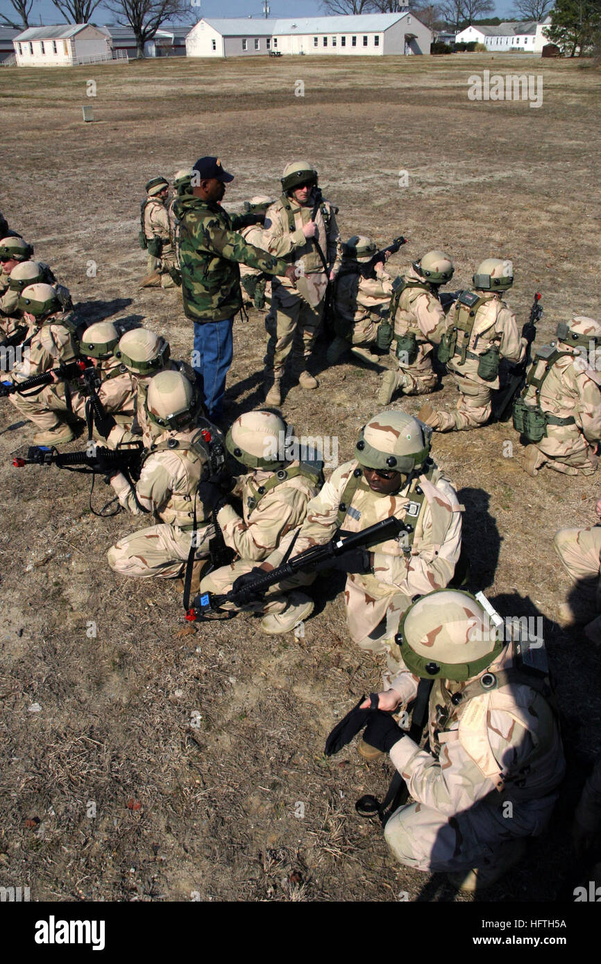 Mobilized reservist hi-res stock photography and images - Alamy