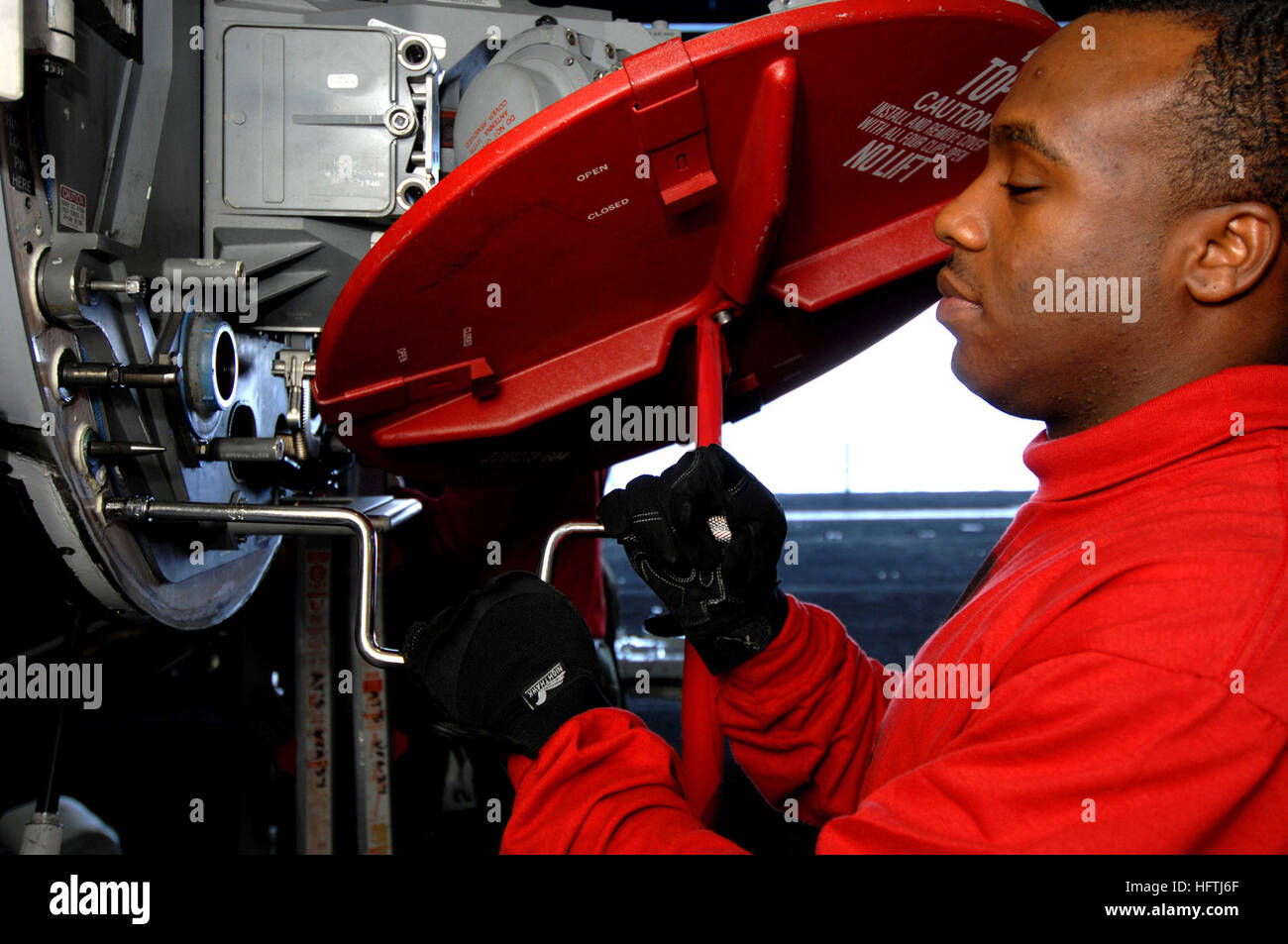 Screws ships hi-res stock photography and images - Alamy