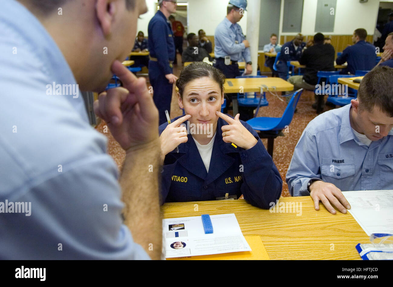 070327-N-0426B-042 NORFOLK, Va. (March 27, 2007) - Hospital Corpsman ...