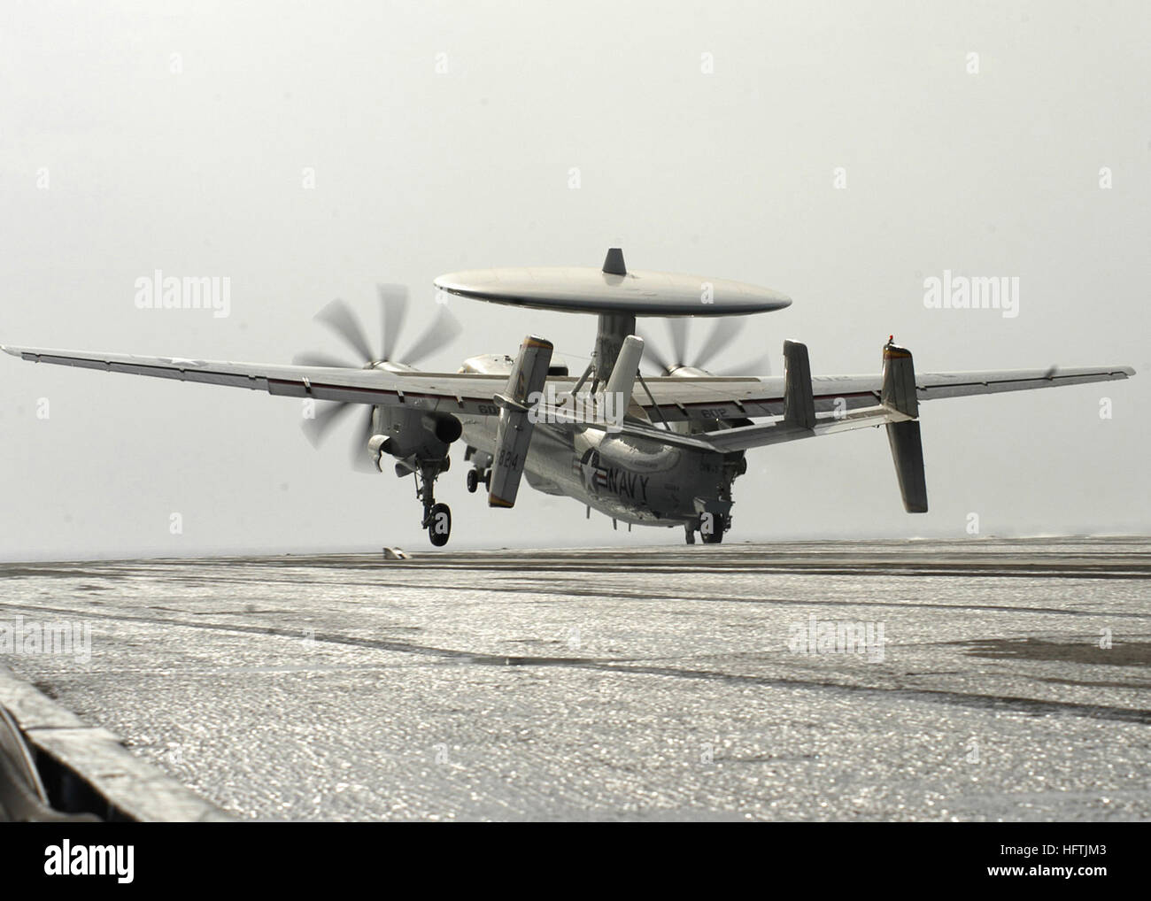 E2 c hawkeye aircraft hi-res stock photography and images - Alamy