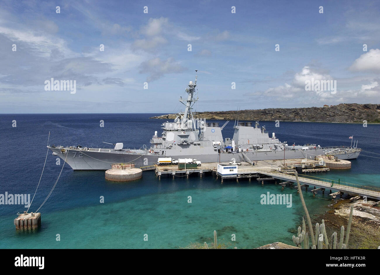 070403-N-5459S-038 CURACAO, Netherlands Antilles (April 3, 2007 ...