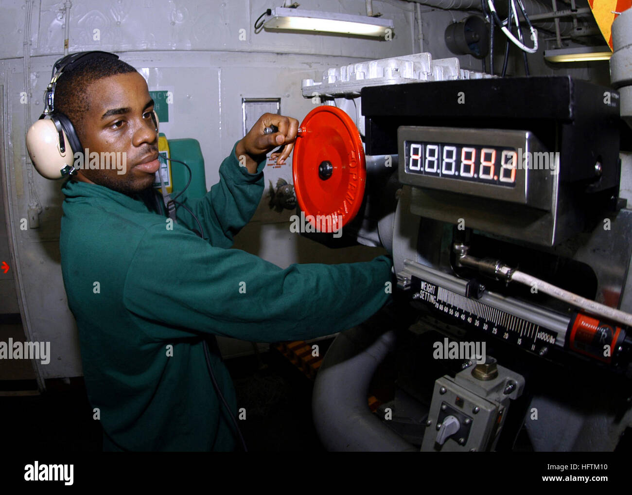 Arresting gear engine hi-res stock photography and images - Alamy