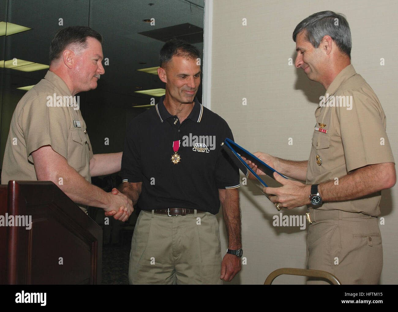 Naval air forces cnaf vice adm james zortman hi-res stock photography ...