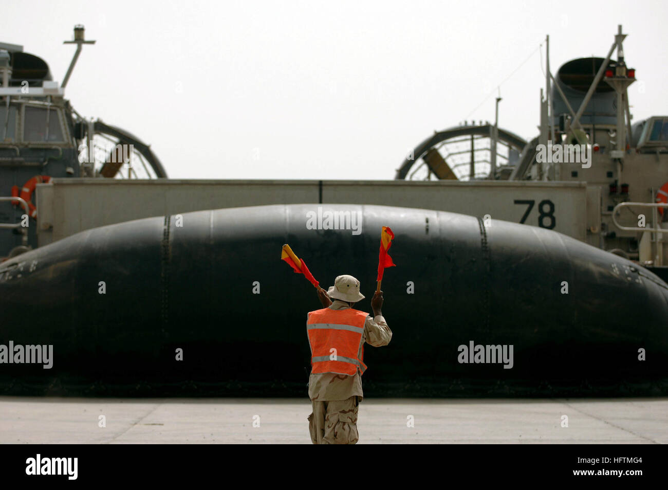 070420-N-9818V-091 KUWAIT NAVAL BASE, Kuwait (April 20, 2007) - Seaman ...