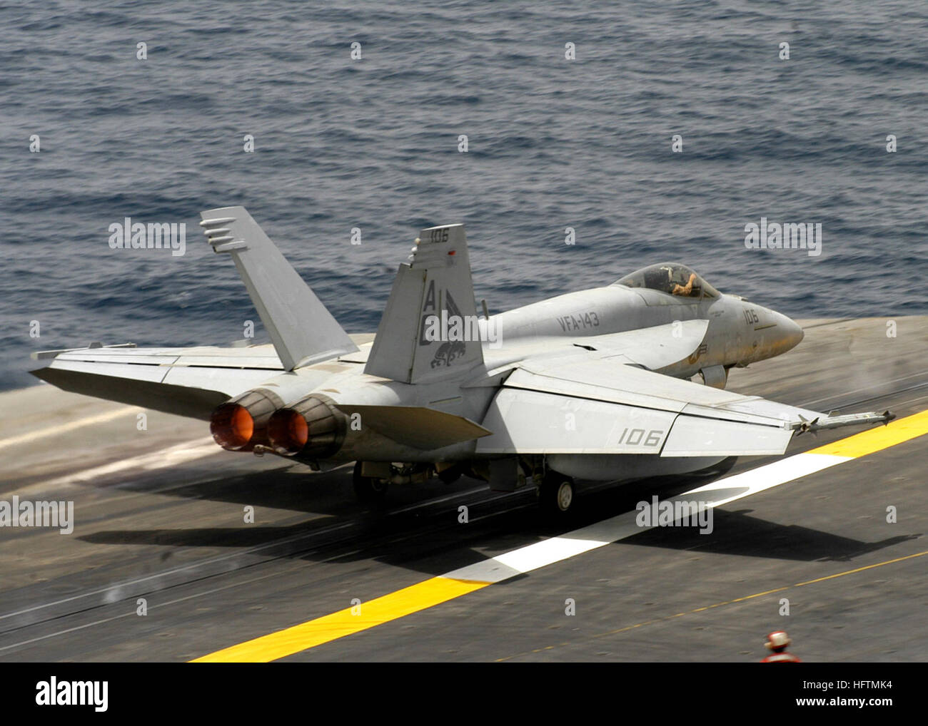 Strike fighter squadron vfa 143 hi-res stock photography and images - Alamy