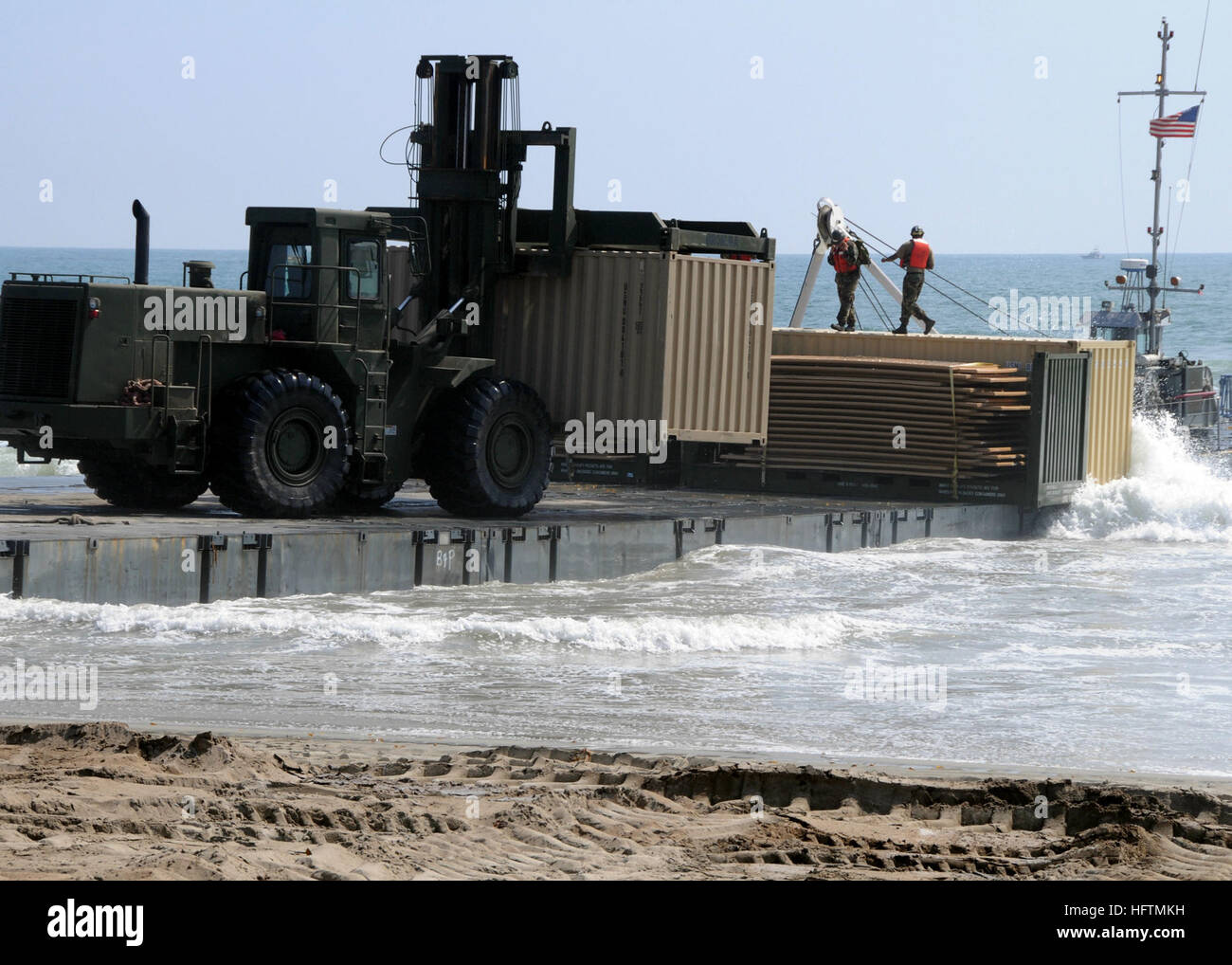 Joint logistics over the shore hi-res stock photography and images - Alamy