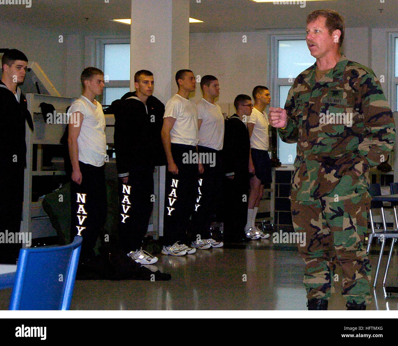 Navy seals recruits training hi-res stock photography and images - Alamy
