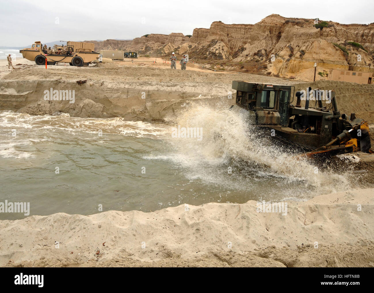 Bulldozer maneuver operation hi-res stock photography and images - Alamy