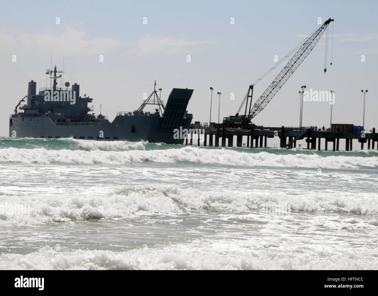 080722-N-1424C-672 CAMP PENDLETON, Calif. (July 22, 2008) The Army ...