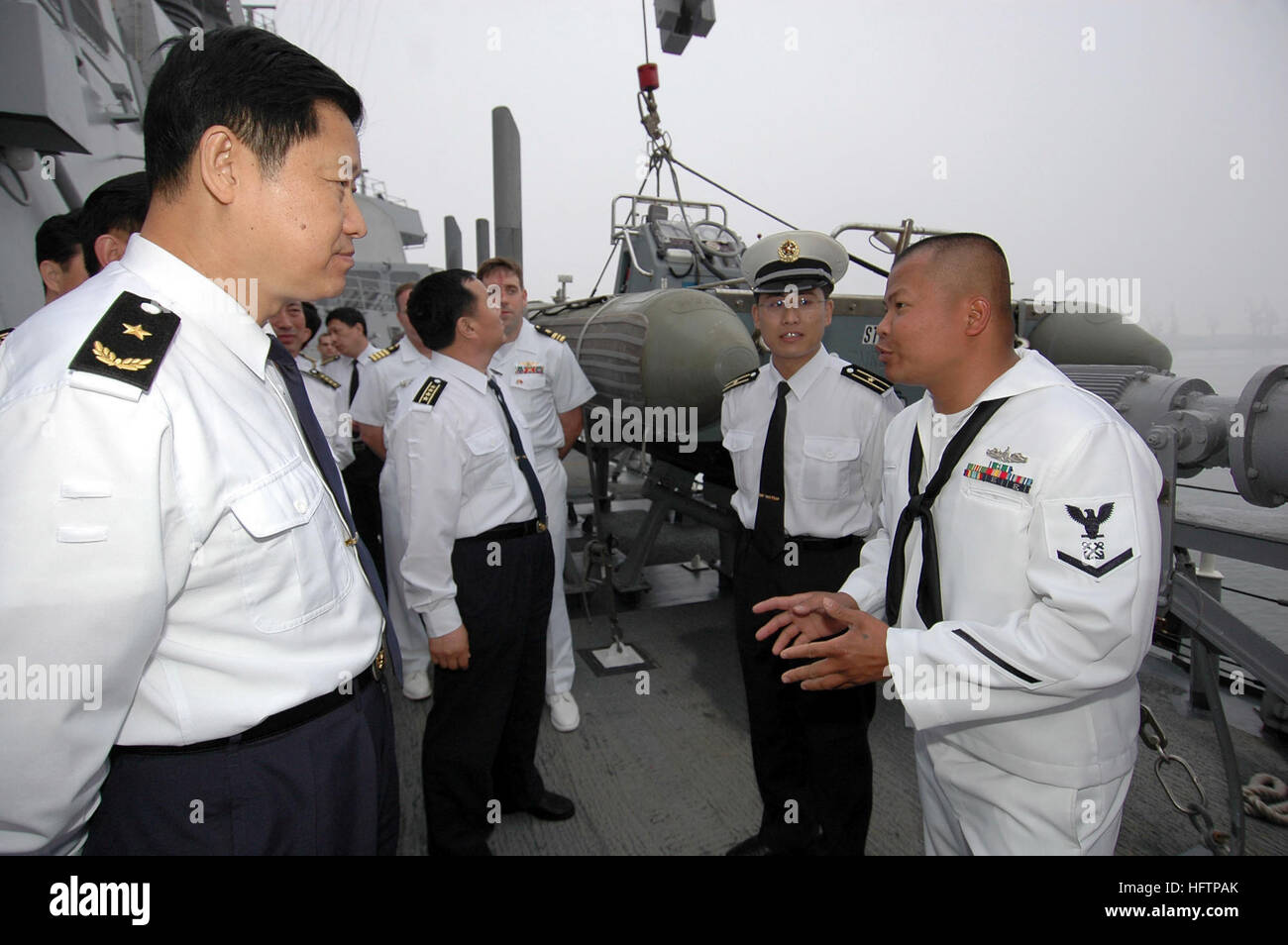 Chinese officers hi-res stock photography and images - Alamy