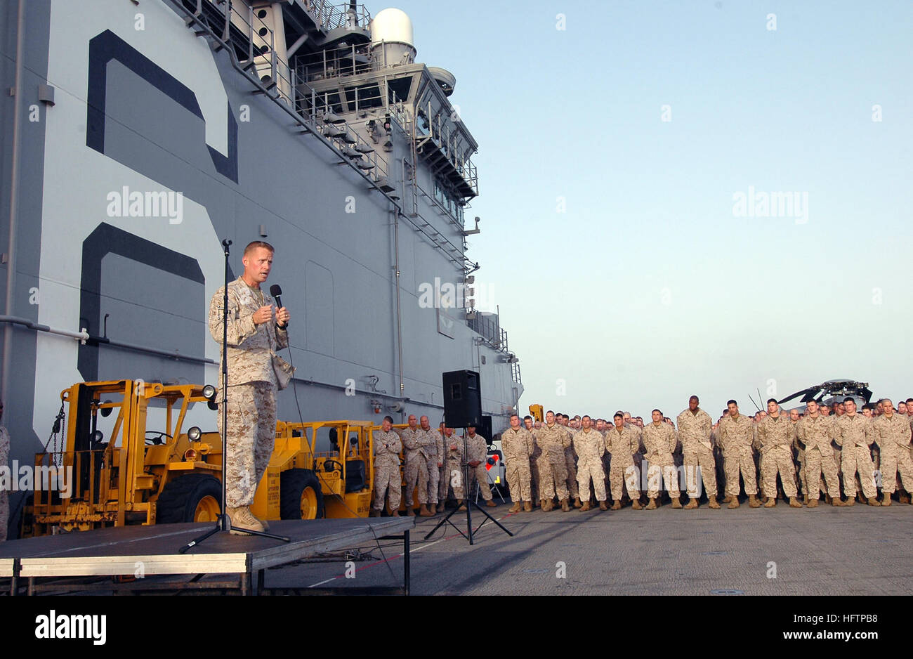 070524-N-8909B-053 PERSIAN GULF (May 24, 2007) - Col. Carl Mundy ...