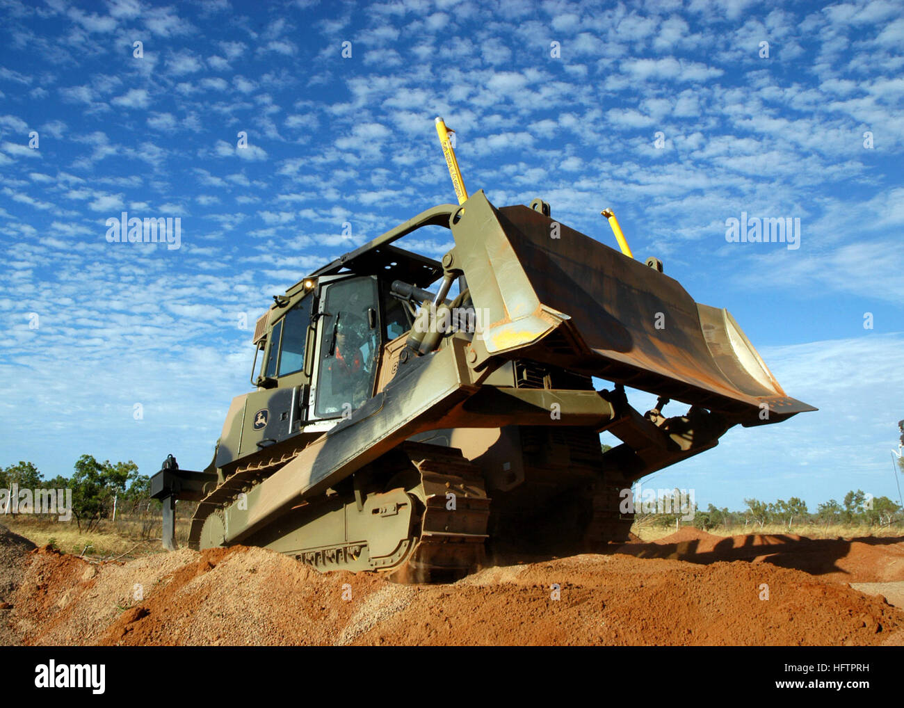 070604-F-8678B-041 TIMBER CREEK, Australia (June 4, 2007) - Equipment ...