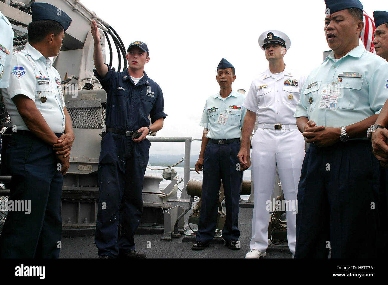 090519-N-4811K-002 PUERTO PRINCESA, Republic of the Philippines (May 19 ...