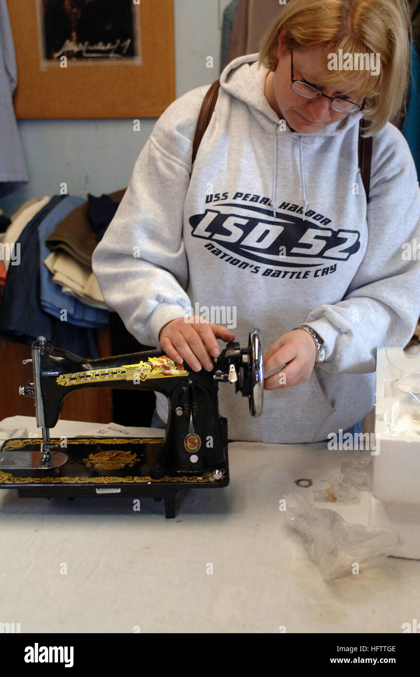 U s navy cryptologic technician interpretive hi-res stock photography ...