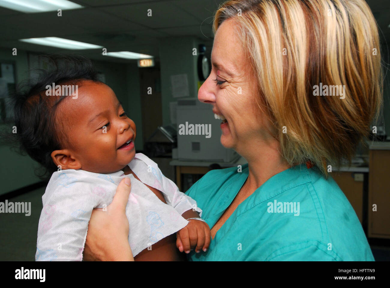 Naval ship operating room hi-res stock photography and images - Alamy