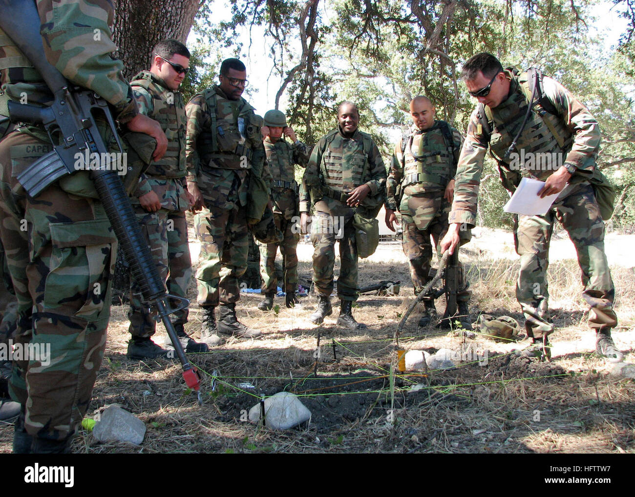 Field exercise squad fex hi-res stock photography and images - Alamy
