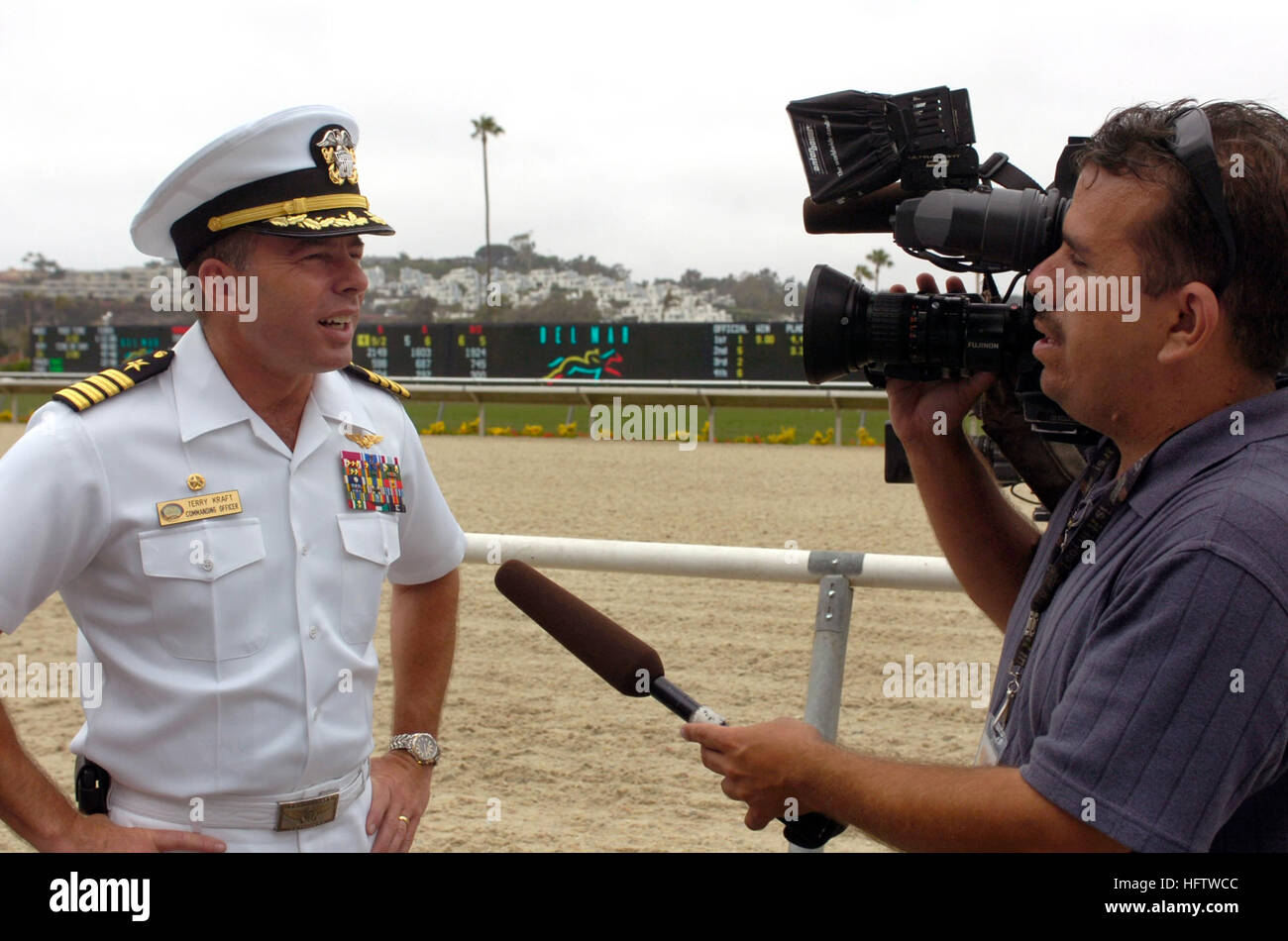 Racing reporter hi-res stock photography and images - Alamy