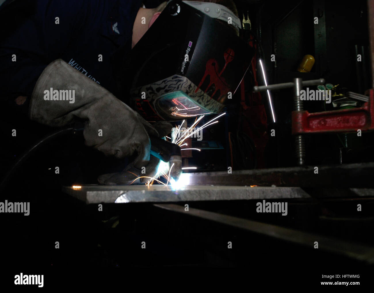 Amphibious assault ship uss bonhomme richard lhd 6 bhr hi-res stock ...