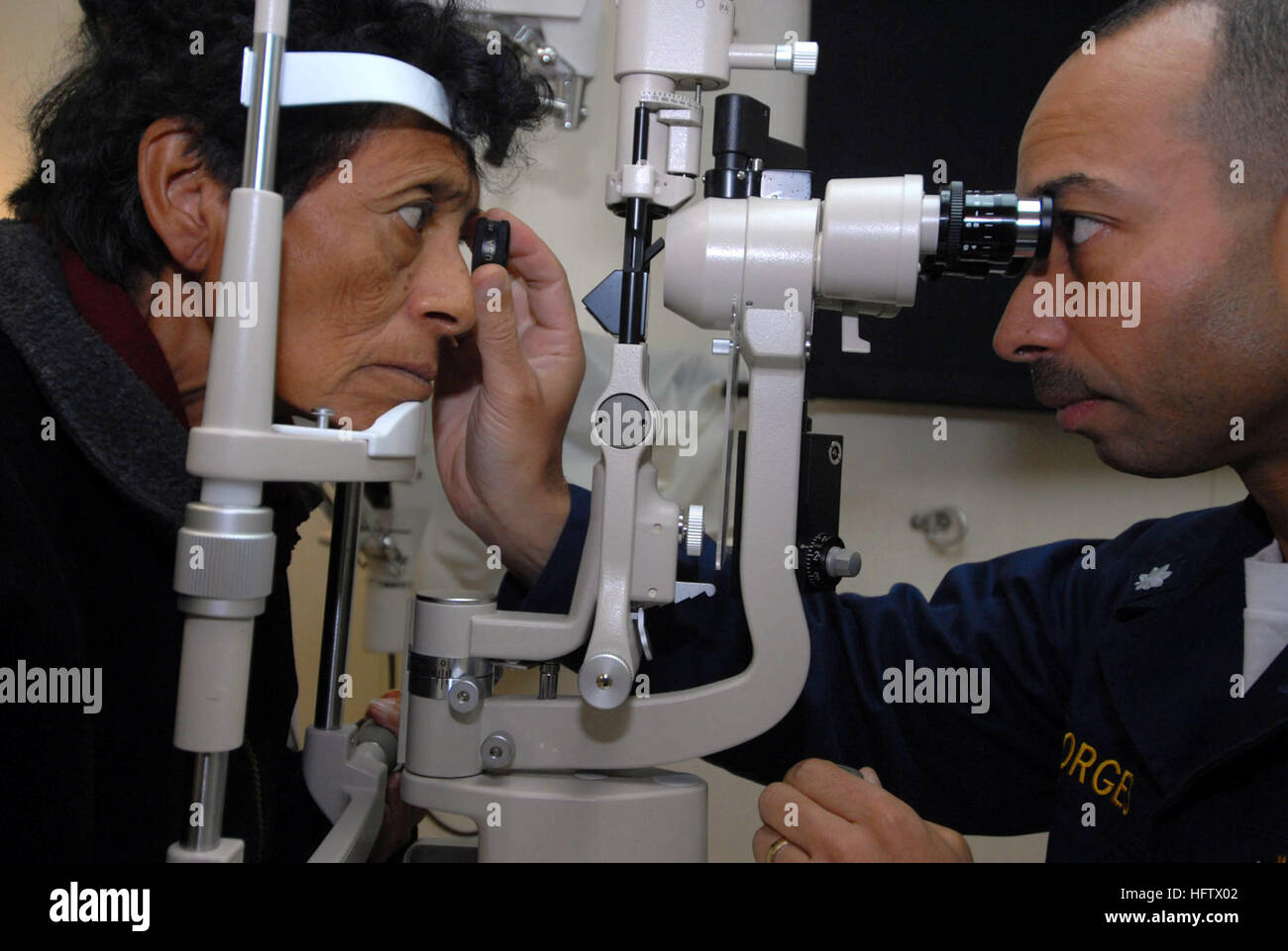 Doctor hospital ship patient hi-res stock photography and images - Alamy