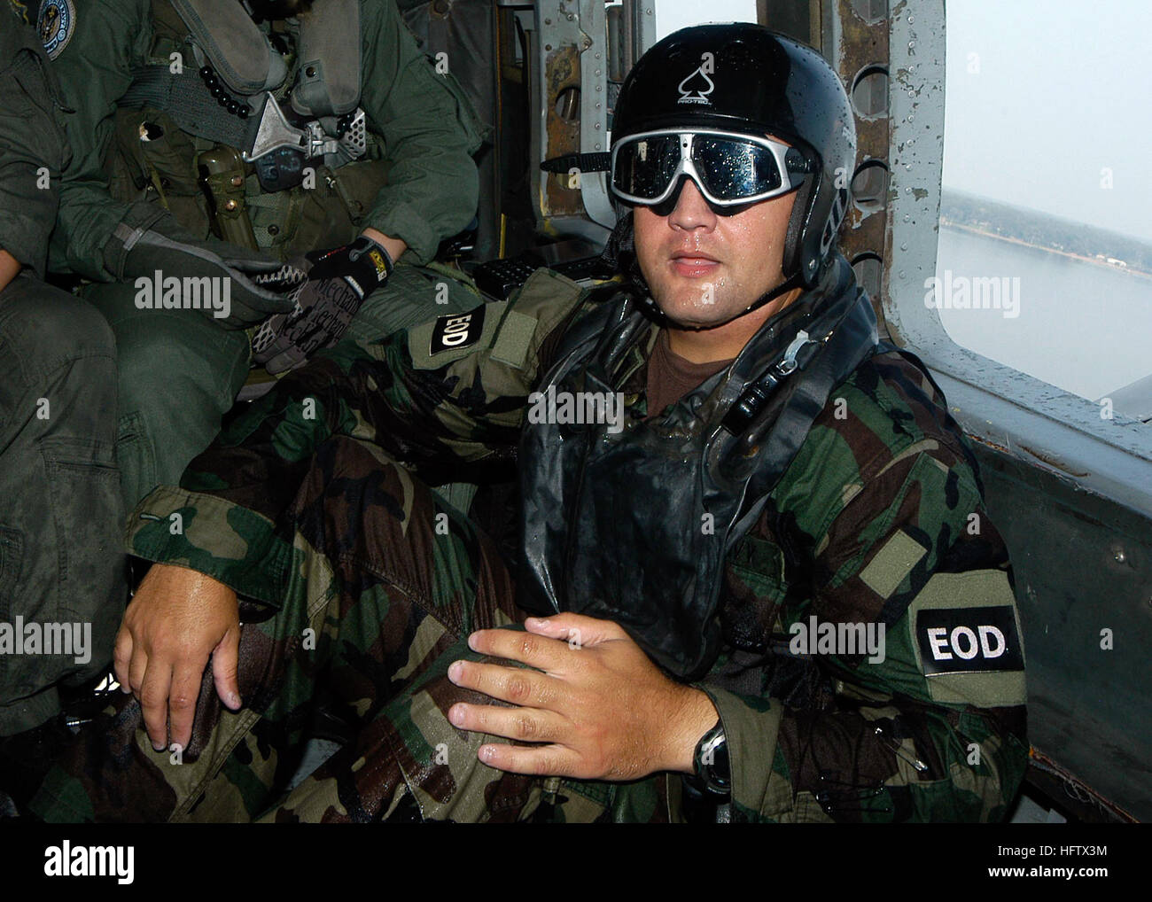 Special purpose insertion extraction spie training hi-res stock ...