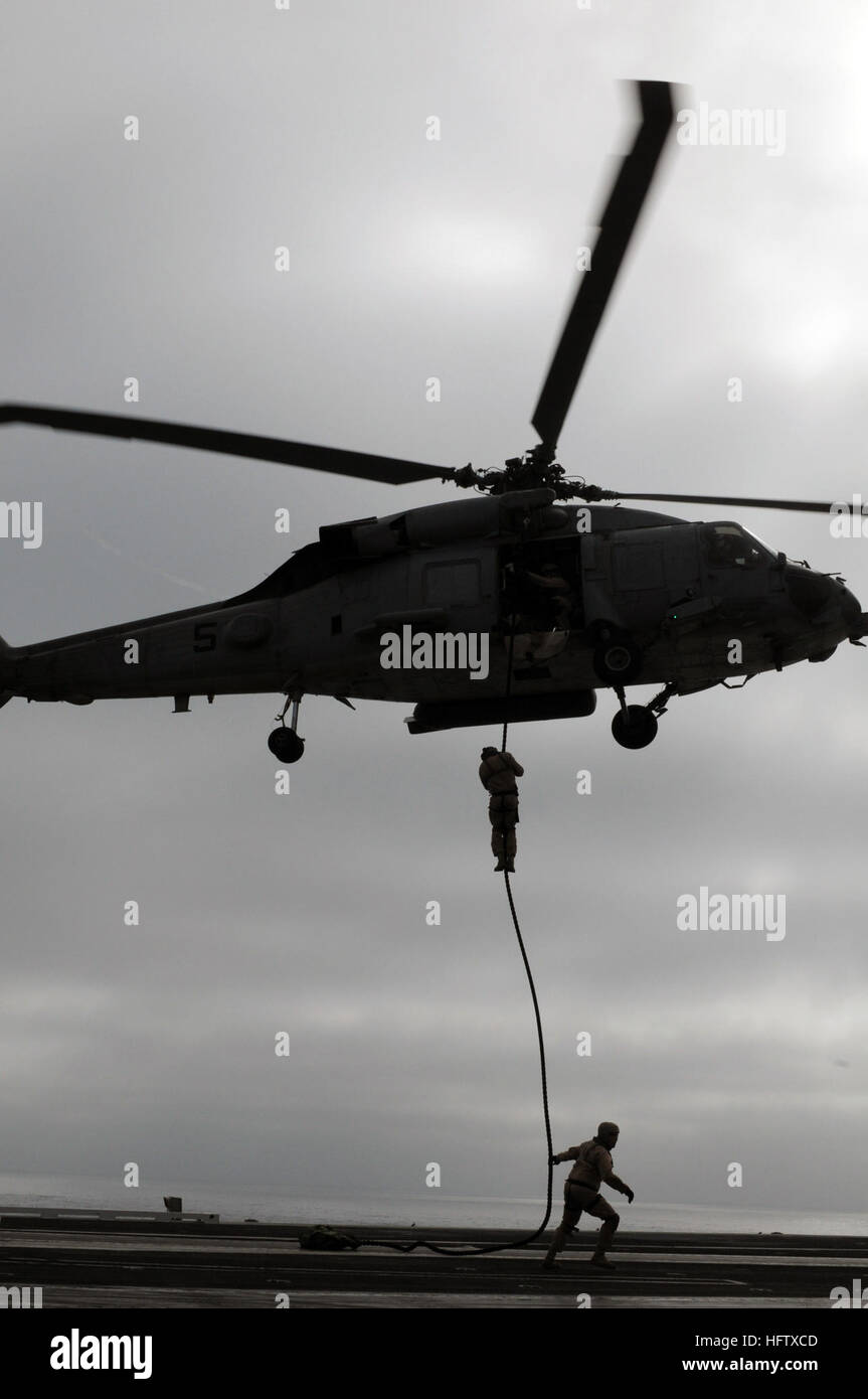 090319-N-7730P-097 PACIFIC OCEAN (March 19, 2009) Members of Explosive ...