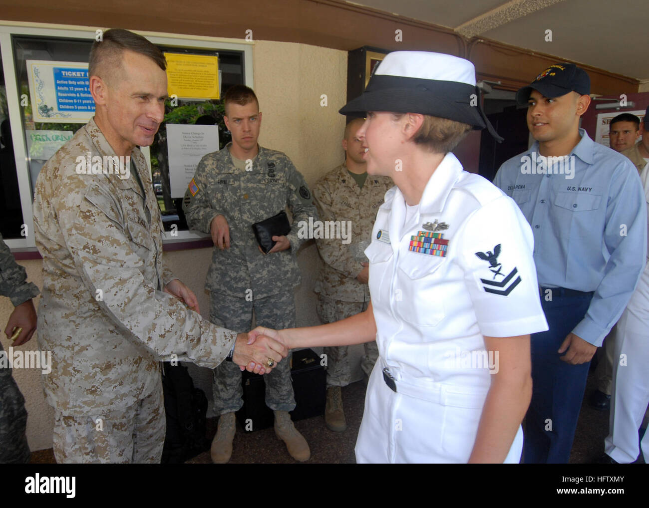 070817-N-9758L-082 PEARL HARBOR, Hawaii (Aug. 17, 2007) - Chairman of ...