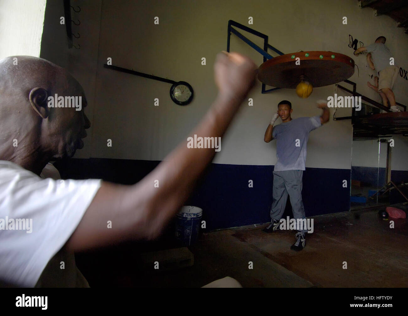 070830-N-1810F-888 COLON, Panama (Aug. 30, 2007) – Training continues ...