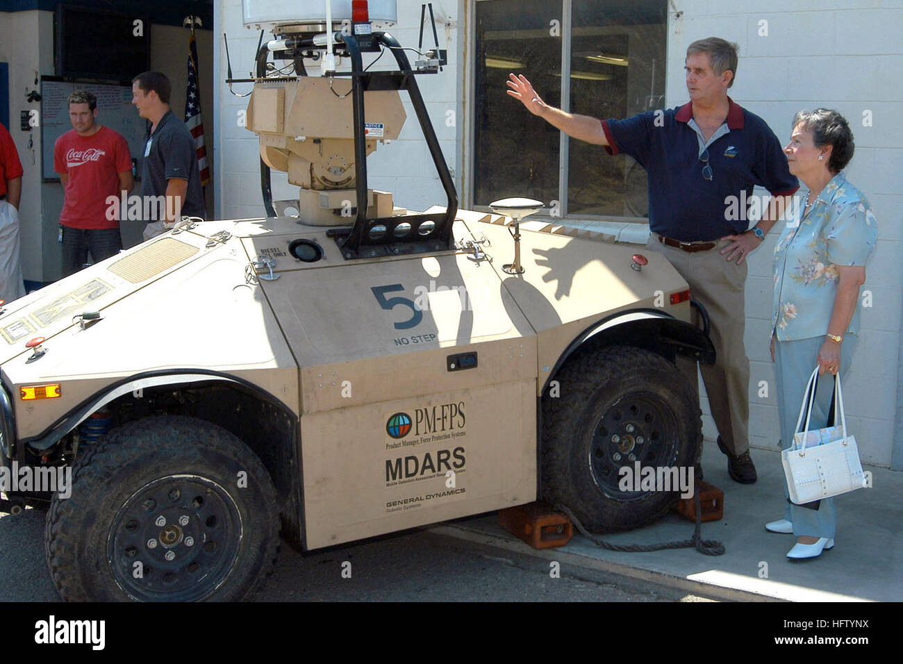 070904-N-1111M-001 SAN DIEGO (Sept. 4, 2007) - Robotics engineer Bart ...