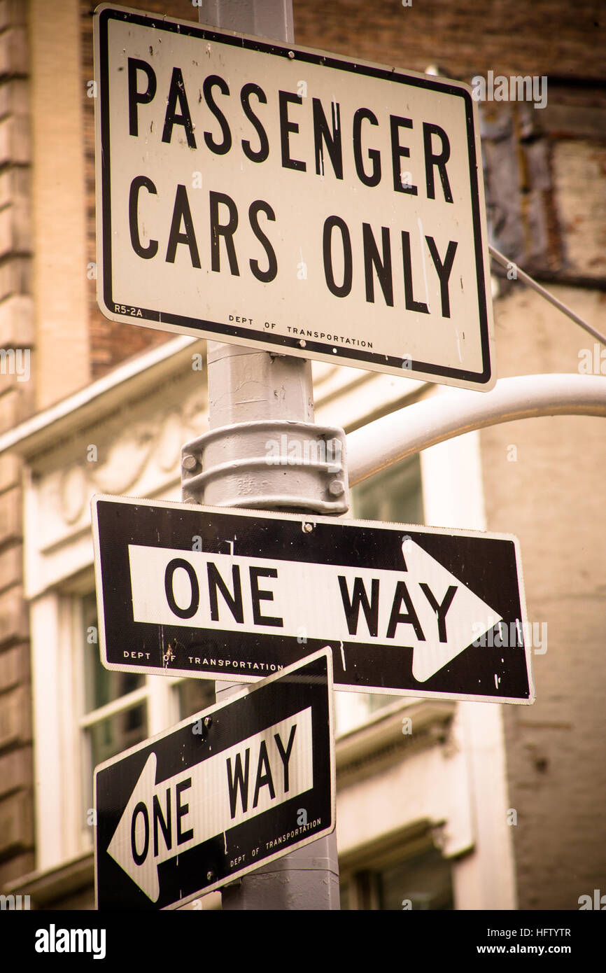 New York City road signs Stock Photo - Alamy
