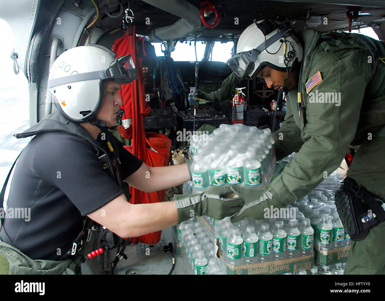 U.S. Navy aircrew from Helicopter Sea Combat Squadron (HSC) 28 ...
