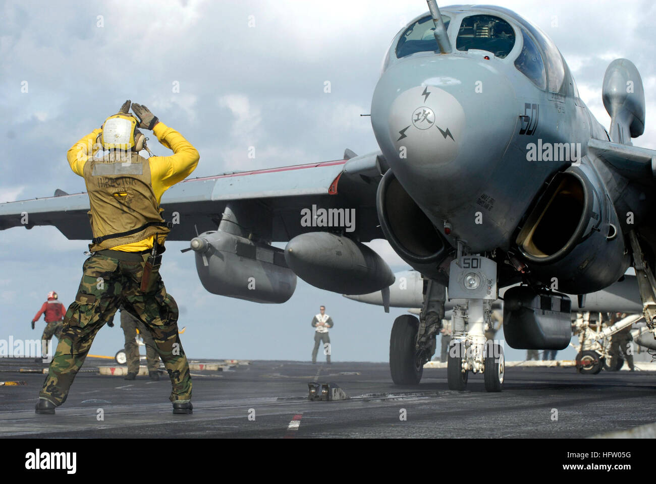 Director directs hi-res stock photography and images - Alamy