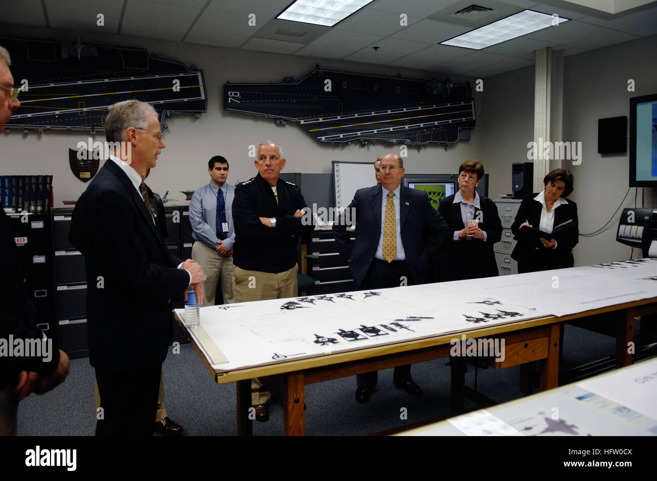 Electromagnetic aircraft launch system emals at naval air engi hi-res ...
