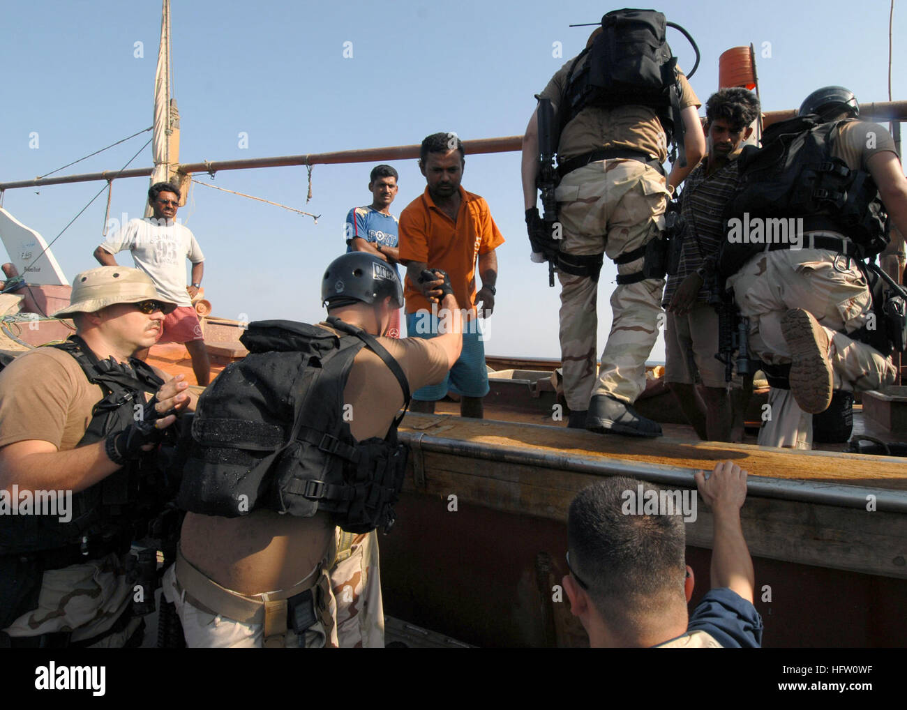 Uss carr ffg 52 hi-res stock photography and images - Alamy
