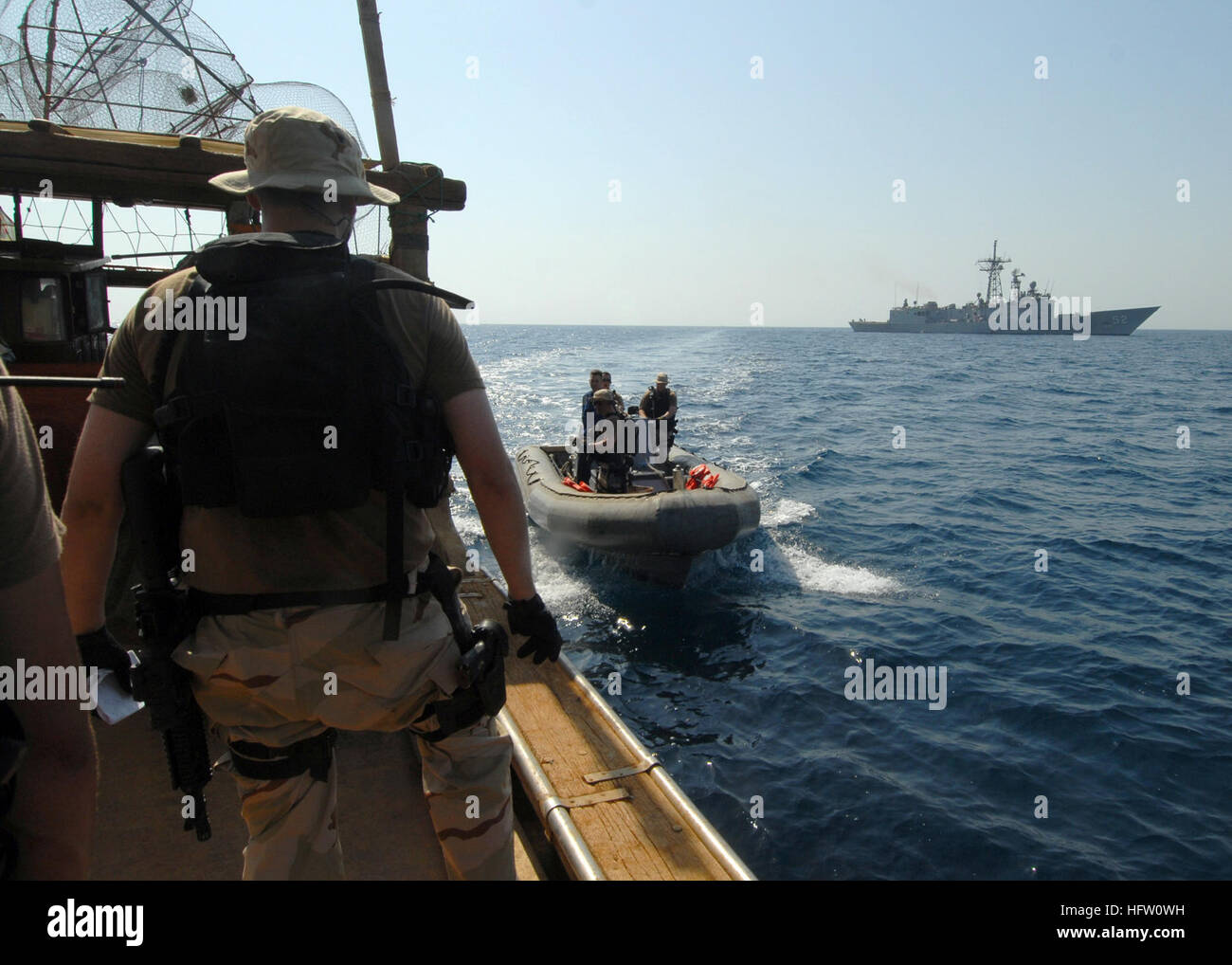 Uss carr ffg 52 hi-res stock photography and images - Alamy