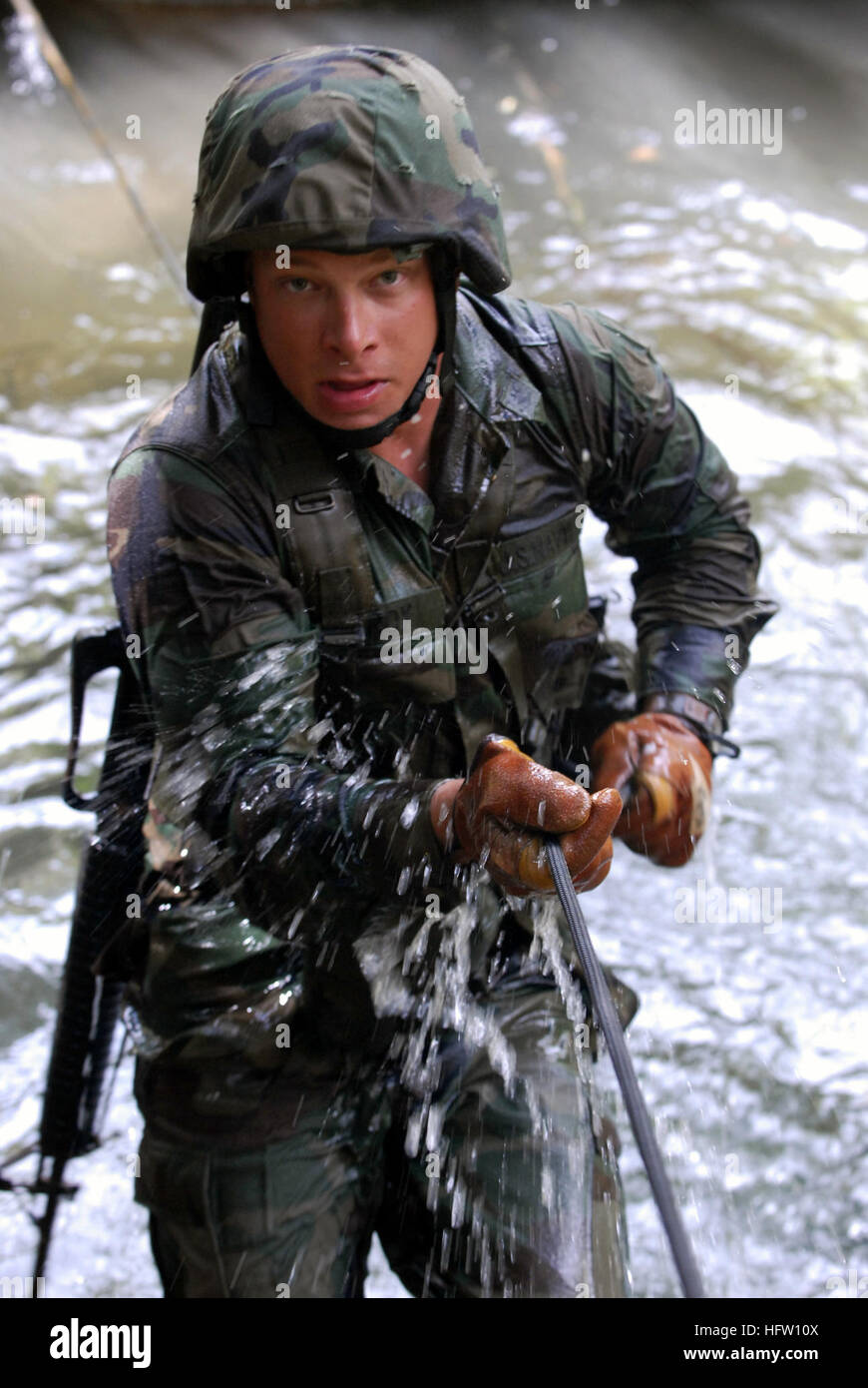 070927-N-4267W-284 OKINAWA, Japan (27, Sept. 2007) - Builder 1st Class ...