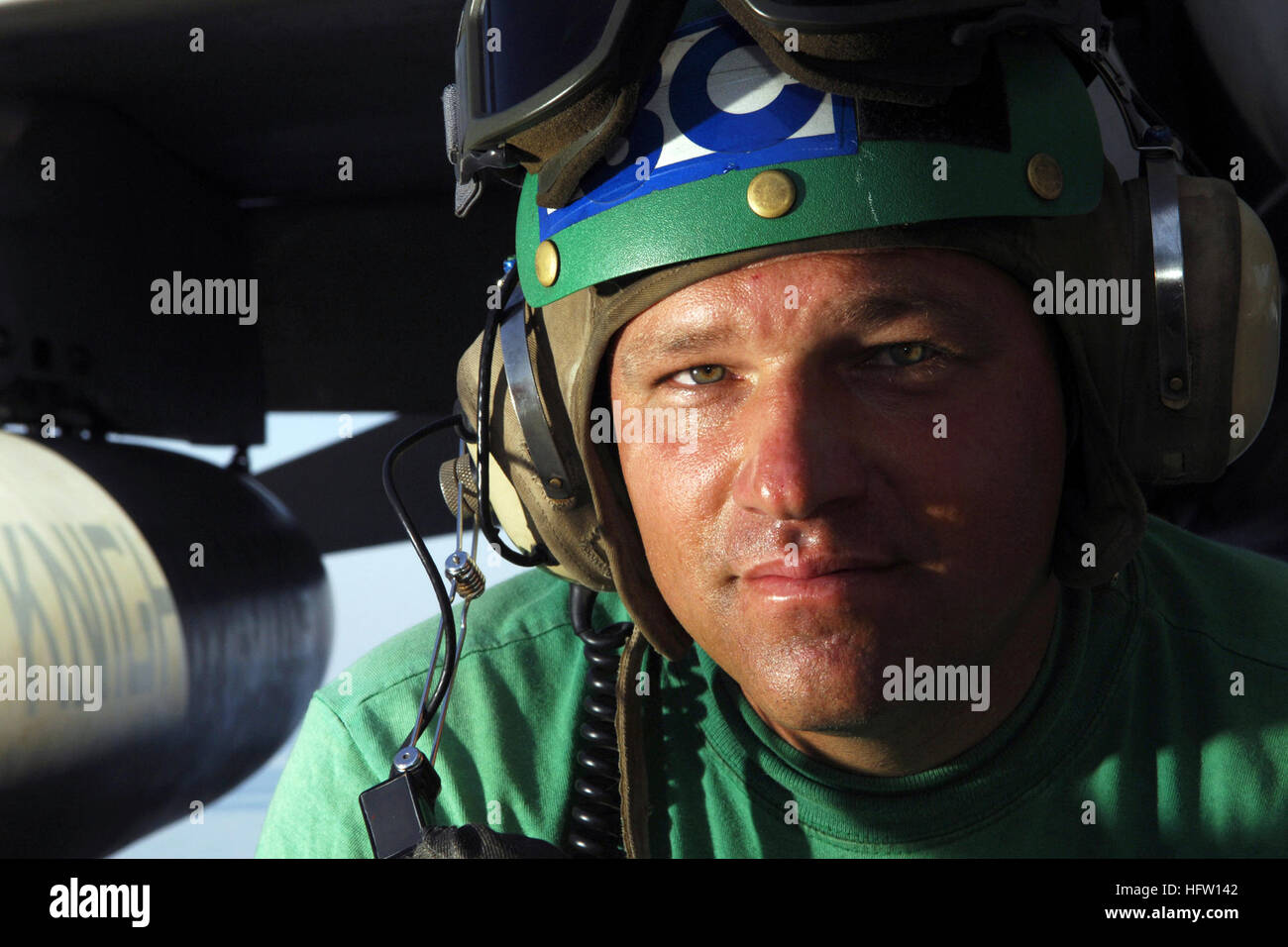 070929-N-1598C-020 PERSIAN GULF (Sept. 29, 2007) - Senior Chief ...