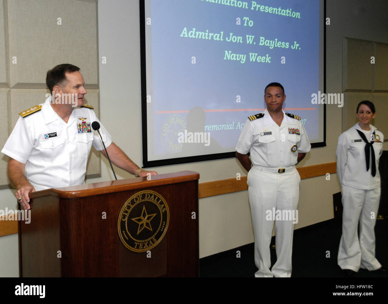 Commander of navy region midwest hi-res stock photography and images - Alamy