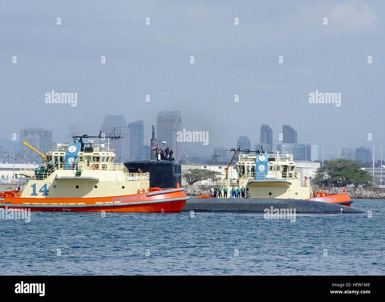 Los angeles class submarine uss topeka ssn 754 hi-res stock photography ...
