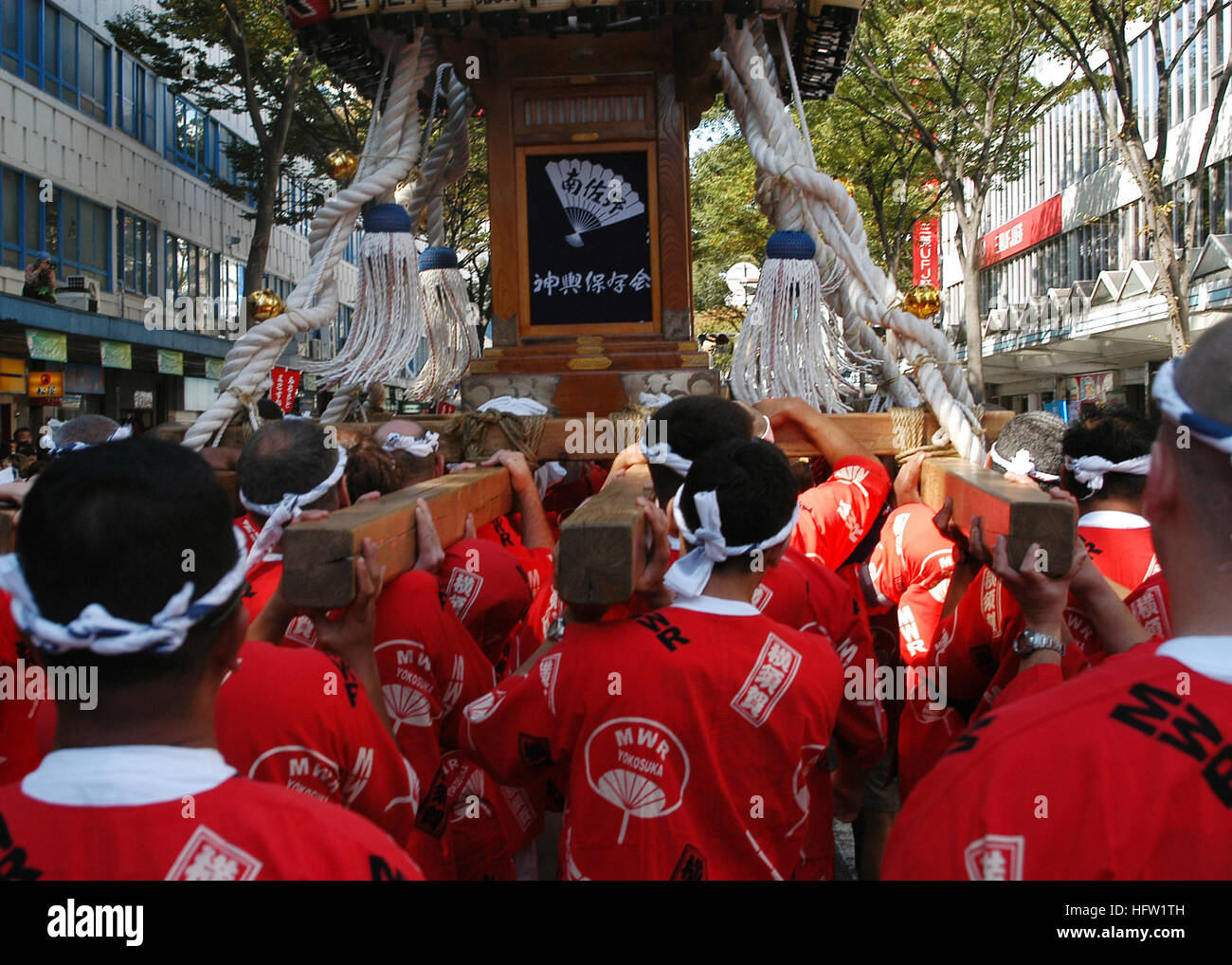 31st yokosuka mikoshi parade hi-res stock photography and images - Alamy