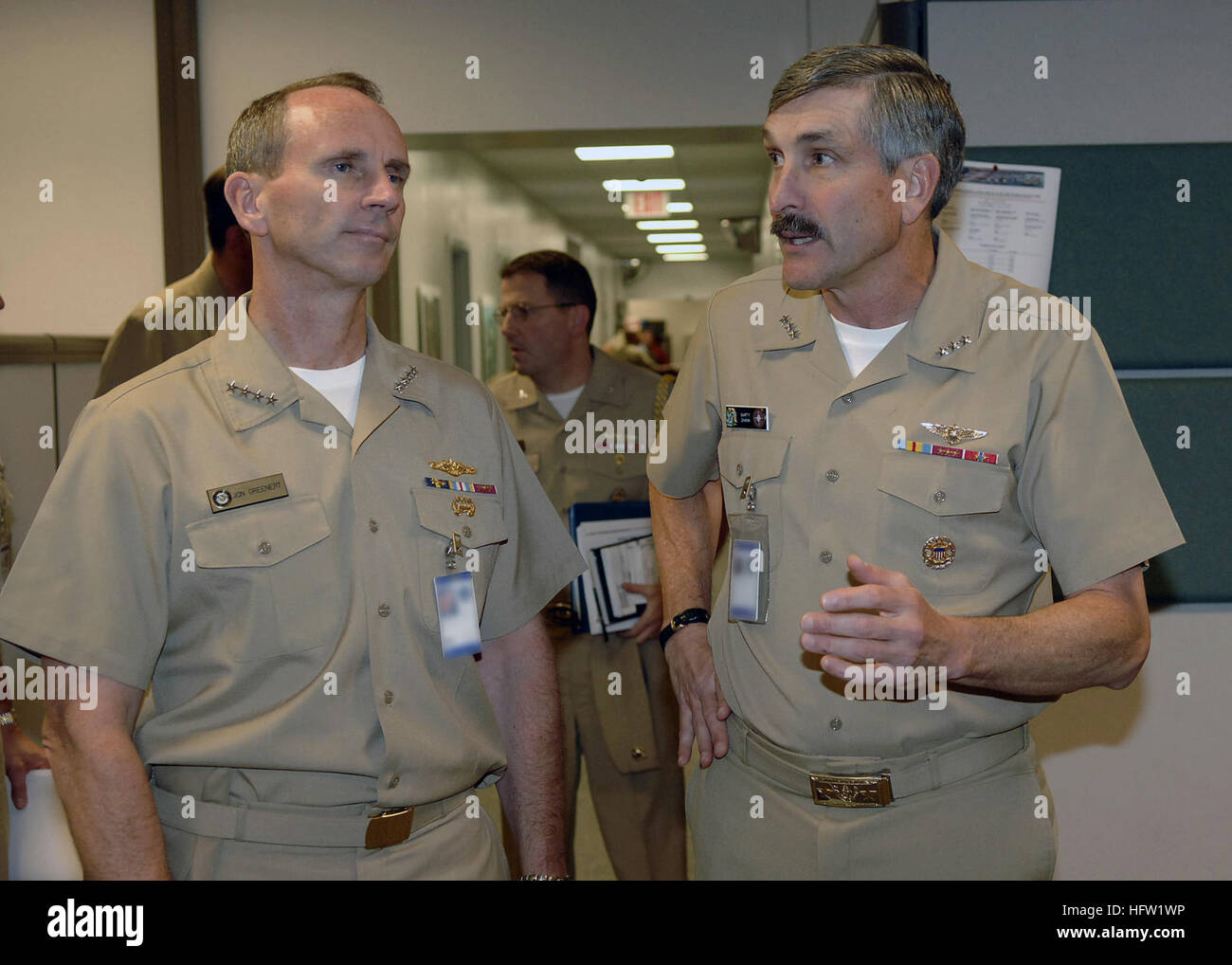 Adm jonathan greenert commander u s hi-res stock photography and images ...