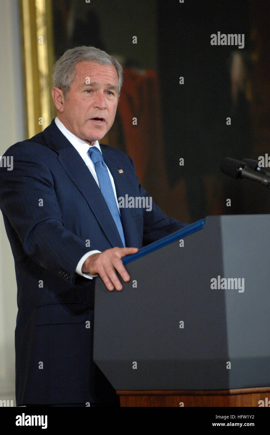Medal of honor president bush hi-res stock photography and images - Alamy