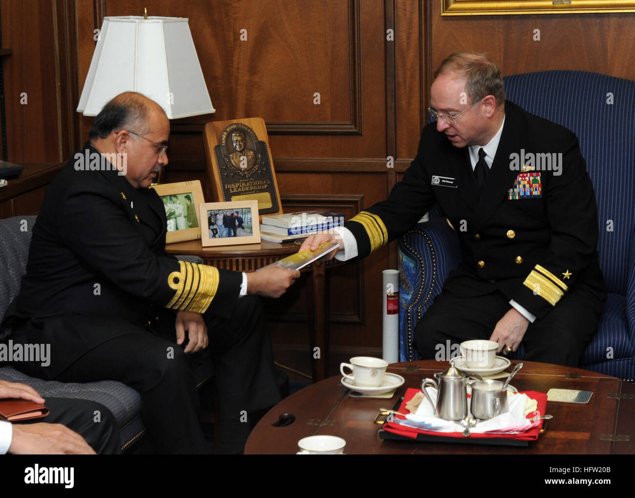 Chief of naval staff of pakistan hi-res stock photography and images ...