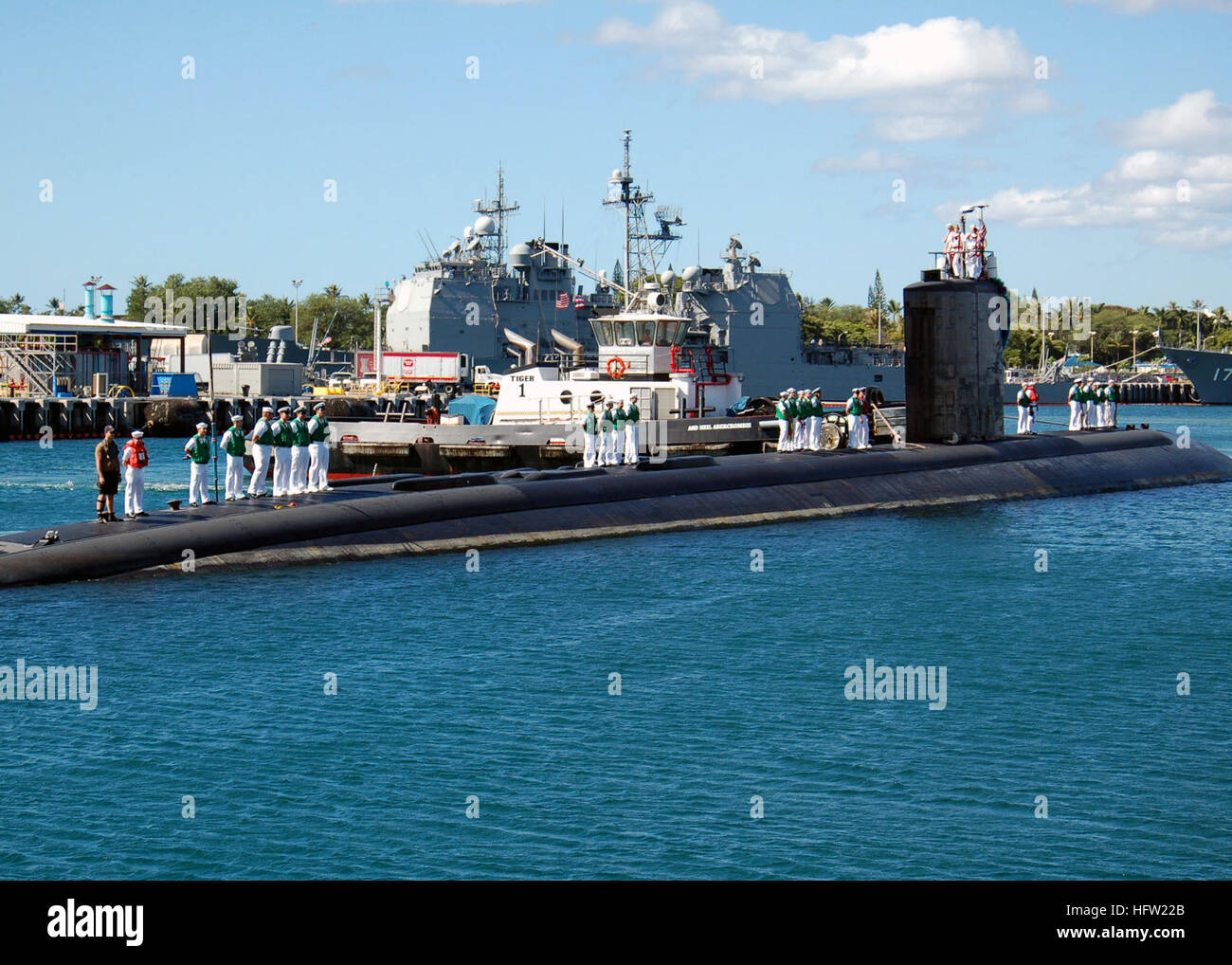 Los angeles class fast attack submarine uss charlotte ssn 766 hi-res ...
