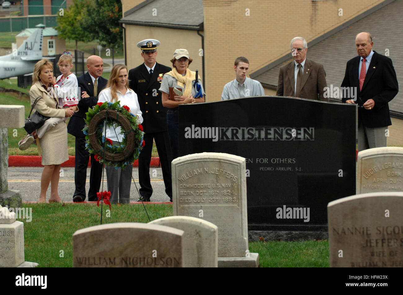 071024-N-2653P-011 ANNAPOLIS, Md. (Oct. 24, 2007) - Family members of ...