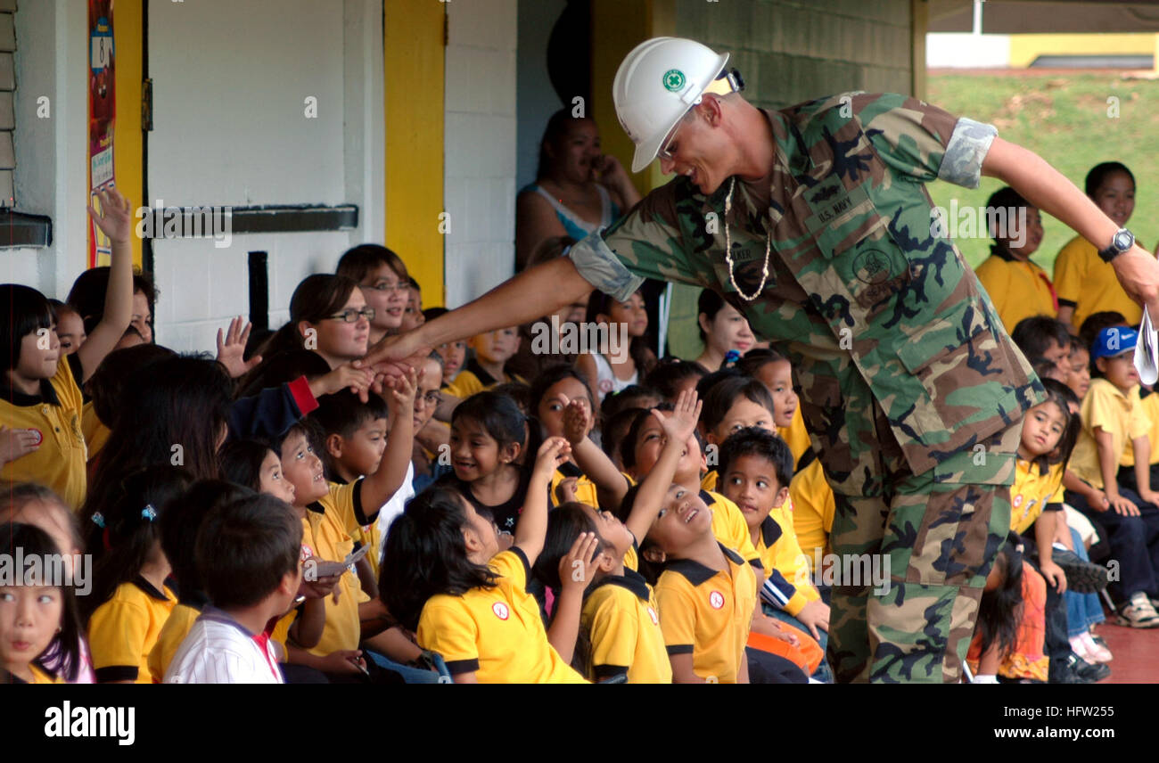 071026-N-7367K-016 GUAM (Oct. 26, 2007) - Senior Chief Builder E. Dan ...