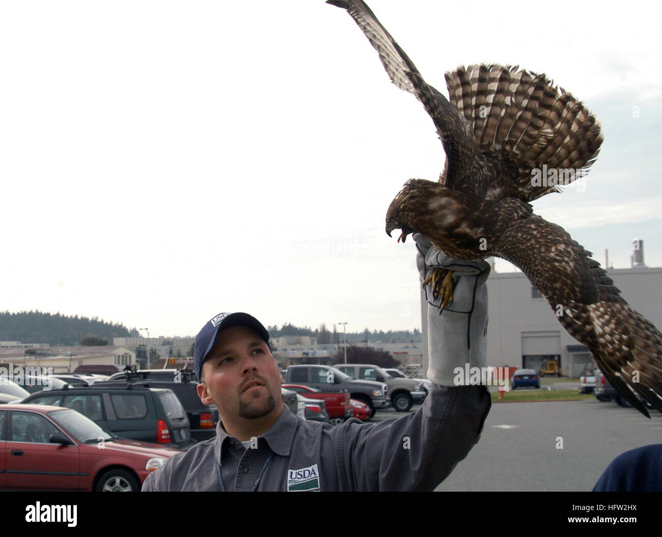 071106-N-9860Y-003 OAK HARBOR, Wash. (Nov. 6, 2007) - Dane Ledbetter, U ...