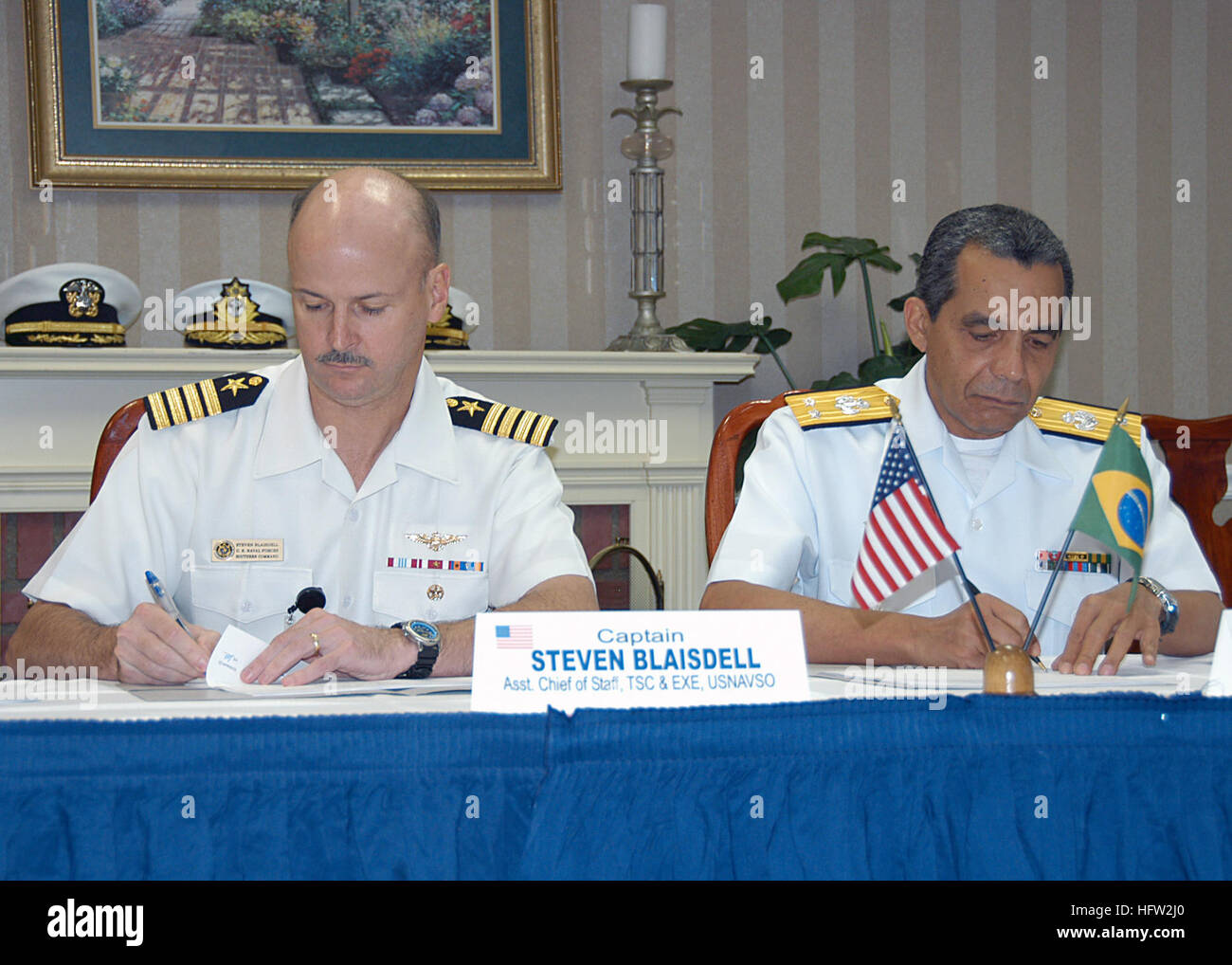 Naval operations command staff hi-res stock photography and images - Alamy