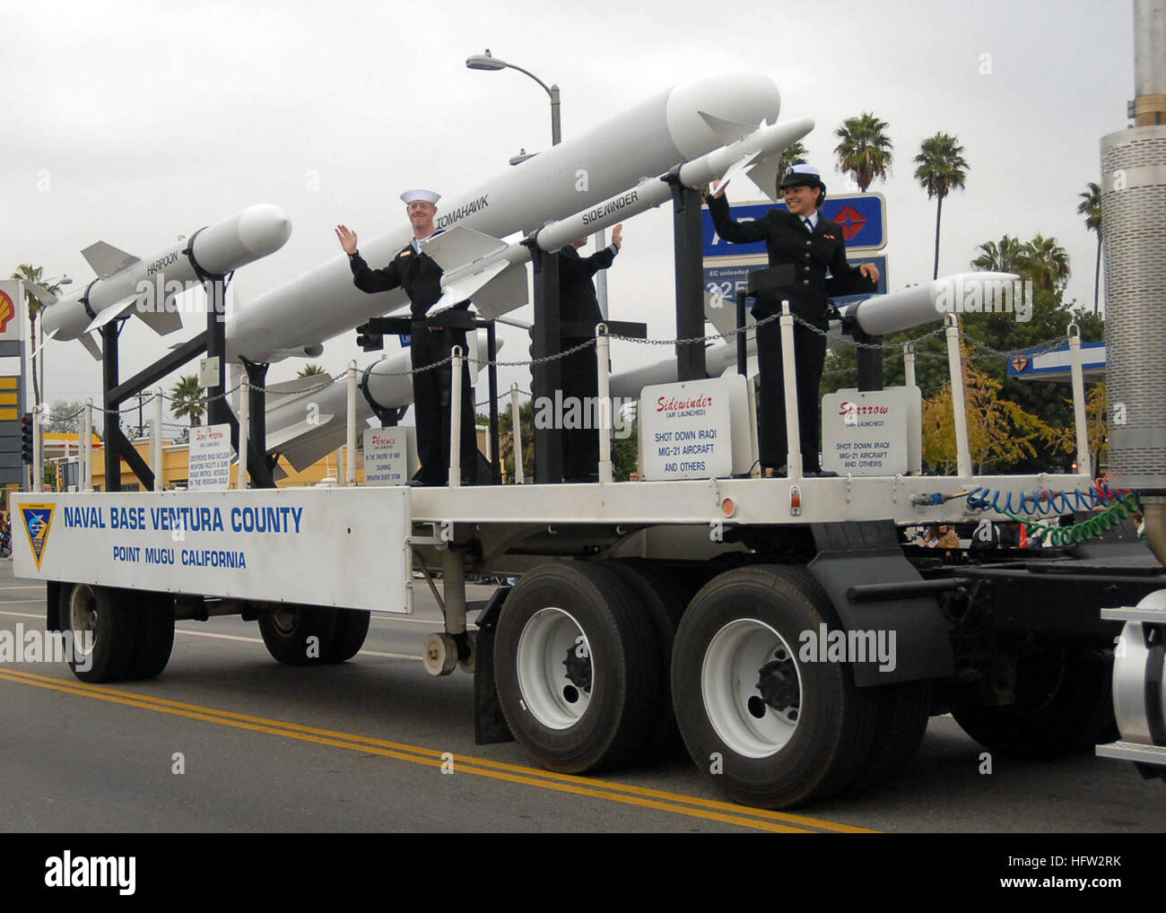Parade float base hi-res stock photography and images - Alamy