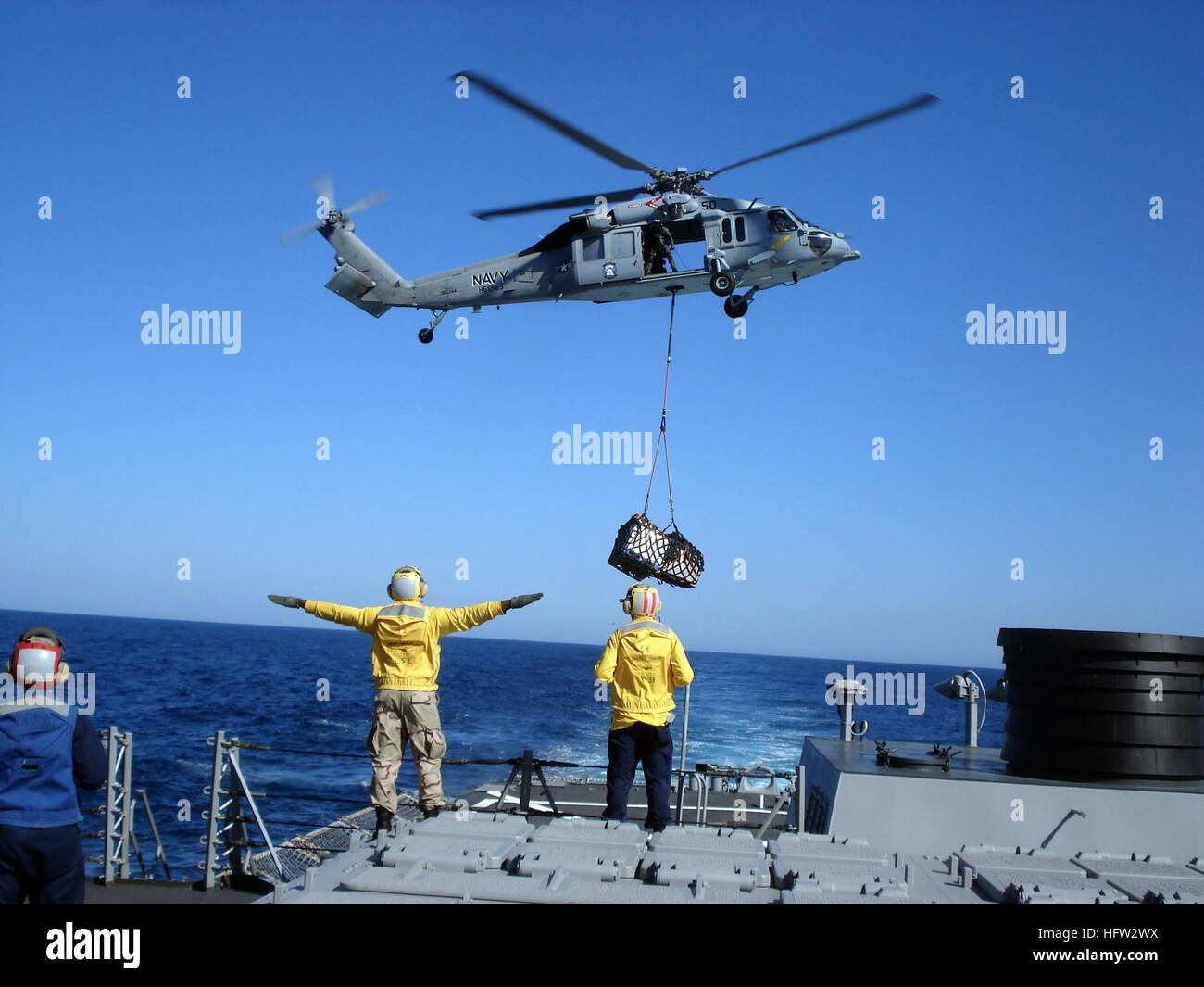 Underway seahawk helicopter landing hi-res stock photography and images ...